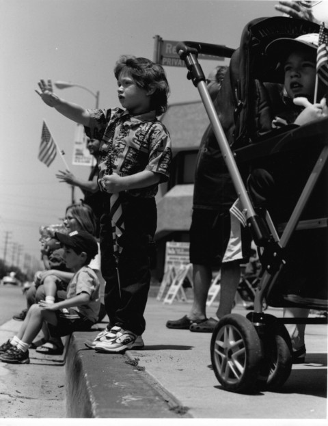 Off Duty LA Police Officer Caught Taking Photos of Children - Street ...