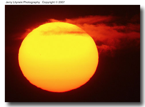 Shooting the sun - Nikon - Photo.net