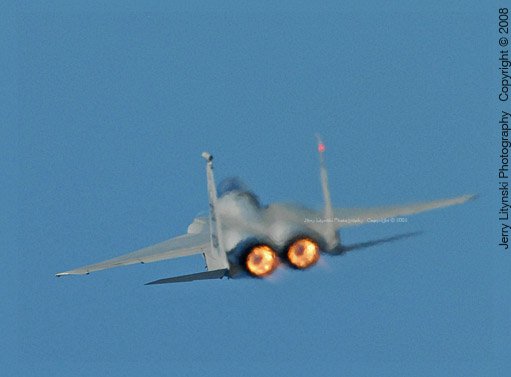 Jet-engine heat [F-15 afterburners] - Uncategorized - Photo.net