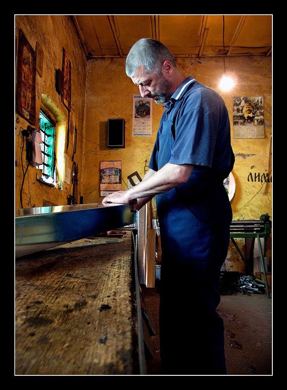 Making A New Gutter - Portrait - Photo.net
