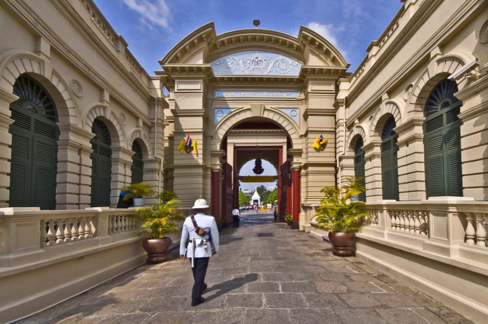 Main Royal Door - Architecture - Photo.net