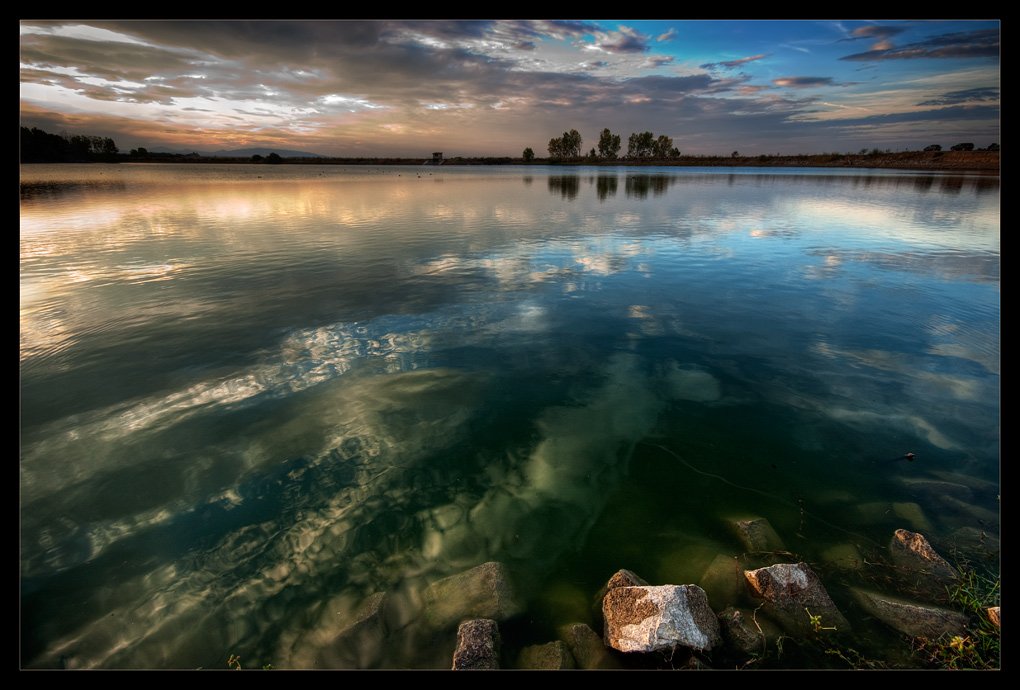 Laguna de Lor Lor Lake - Landscape - Photo.net