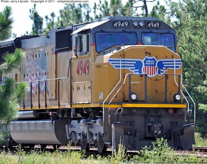 Union Pacific [UP] Engine No. 4949 in the Floridale Siding ...