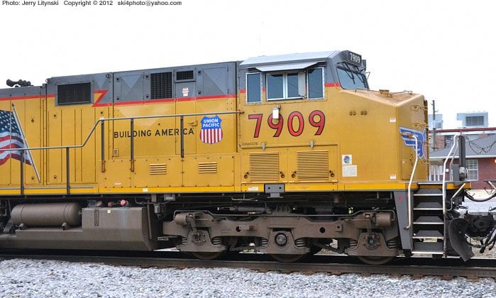 Union Pacific [UP] Engine No. 7909, running 5th in a 6-locomotive ...