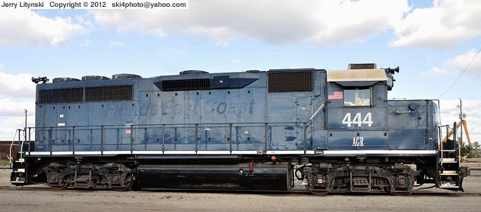 A side view of Alabama Gulf Railway [AGR] Engine No. 444 ...