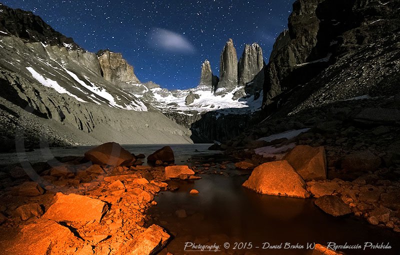 BASE DE LAS TORRES LOOKOUT AT NIGHT - PATAGONIA (CHILE) - Landscape ...