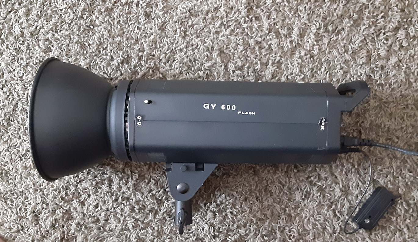 Converting 125VAC Monolite to Battery? - Lighting Equipment - Photo.net