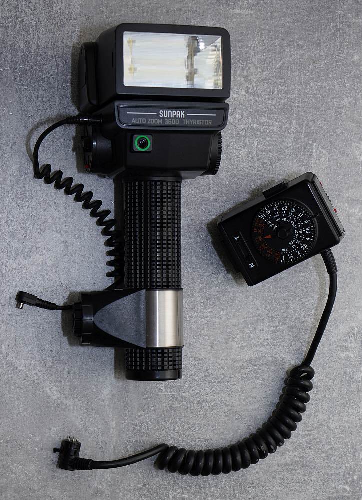 How to properly measure flash trigger voltages - Lighting Equipment ...