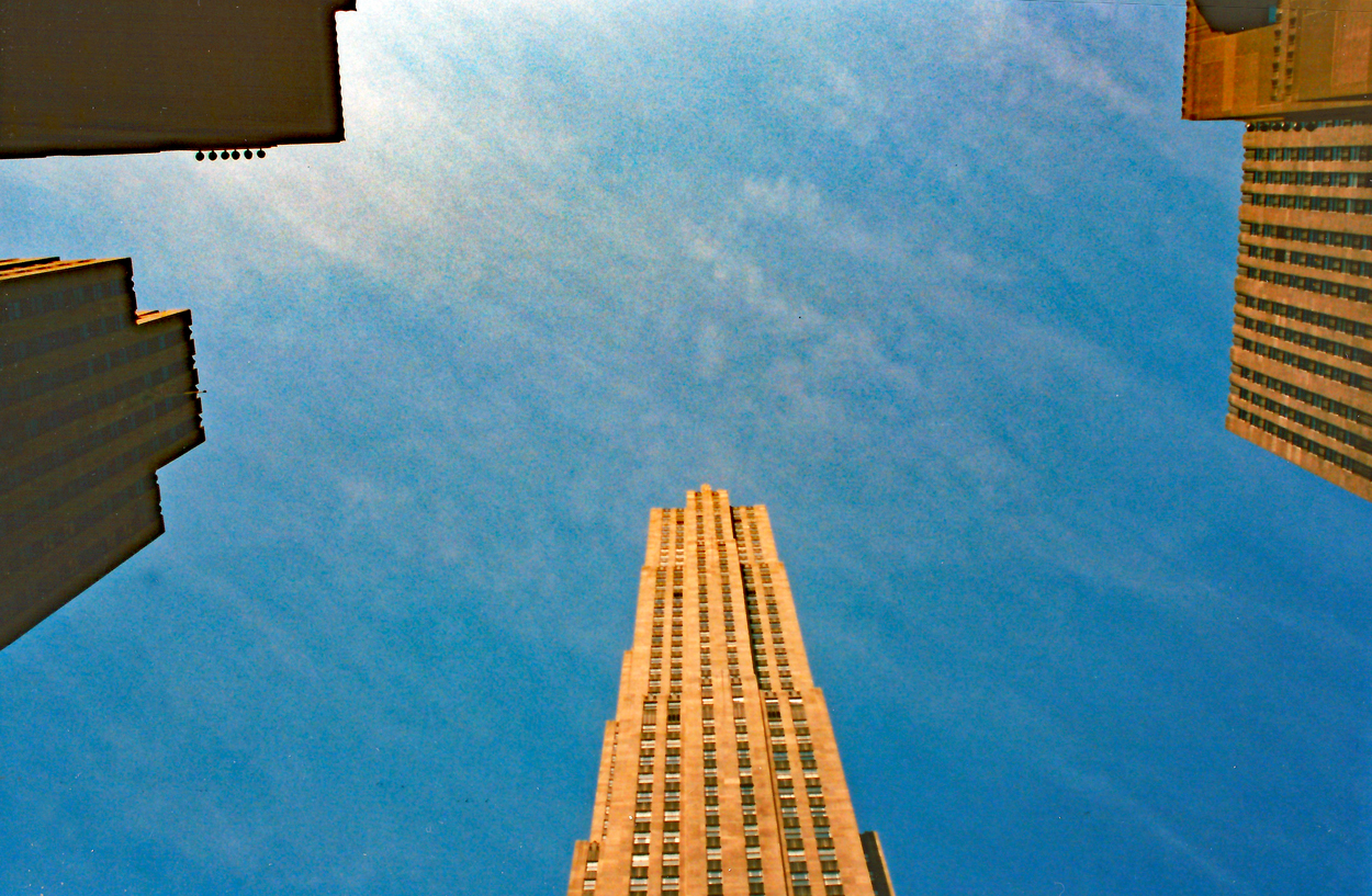 Odd Perspective - No Words - Photo.net