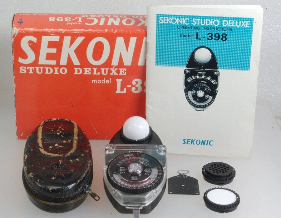 How do you determine if a Sekonic L28c2 light meter is accurate ...