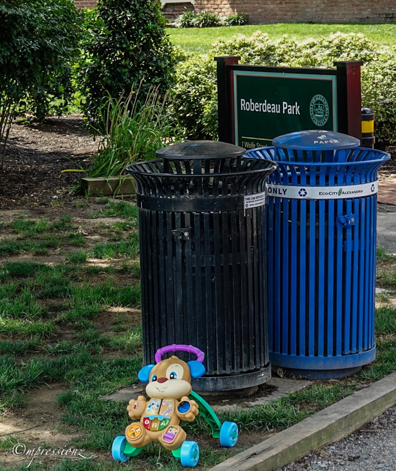 Aesthetic Trash - No Words - Photo.net