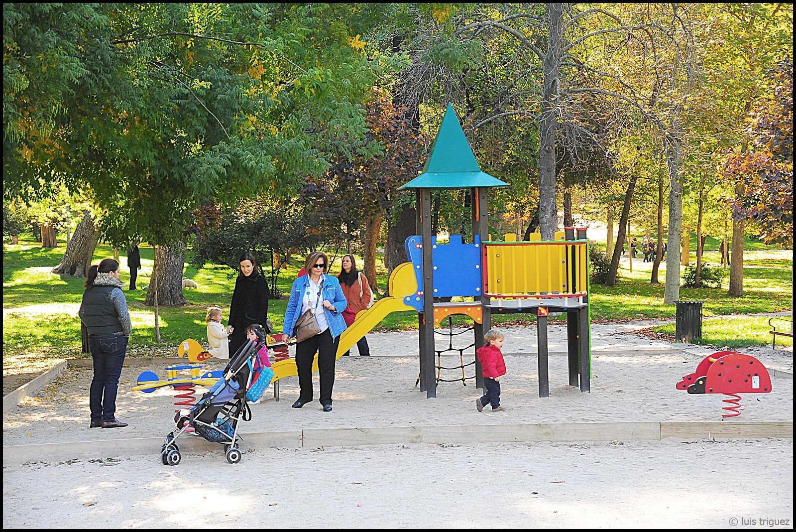 Small Playground - No Words - Photo.net