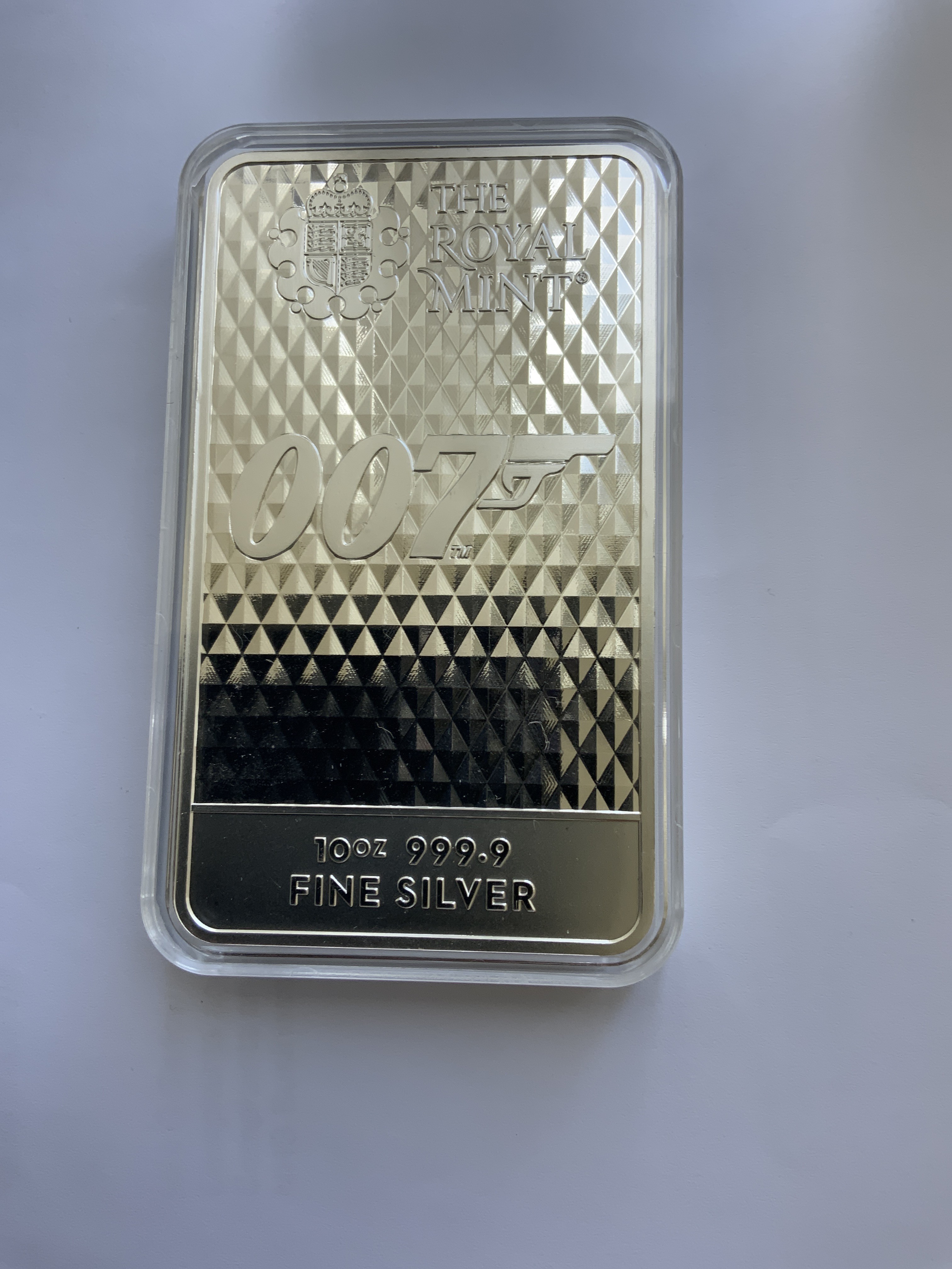 James Bond 10oz Silver Bars - UK (Ungraded) - The Silver Forum