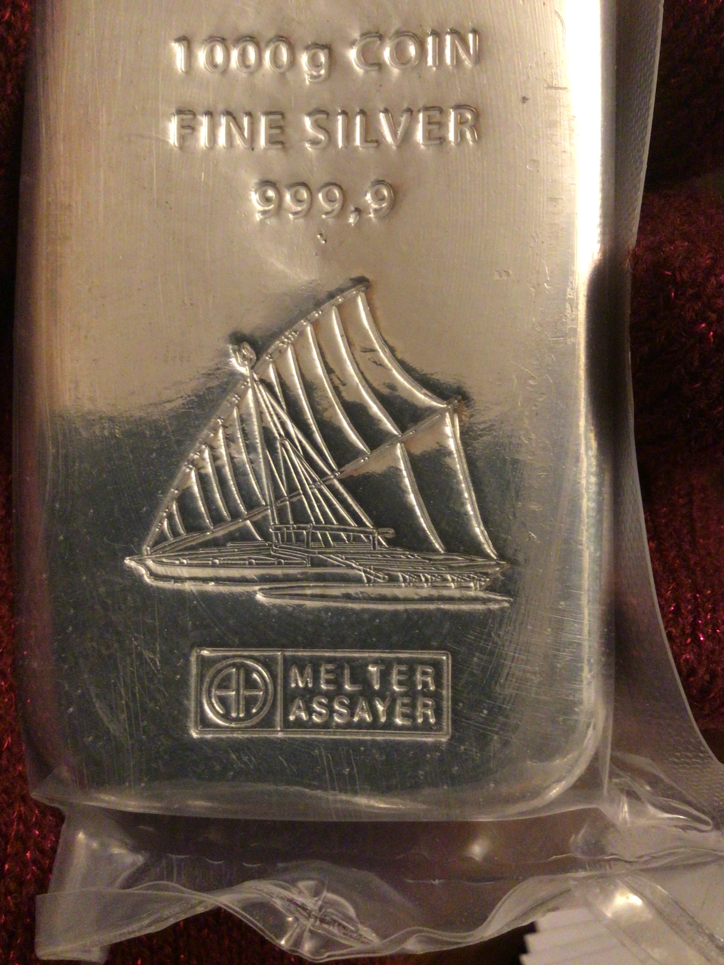 1 Kilo FiJi coin Bar 999.9 - UK (Ungraded) - The Silver Forum