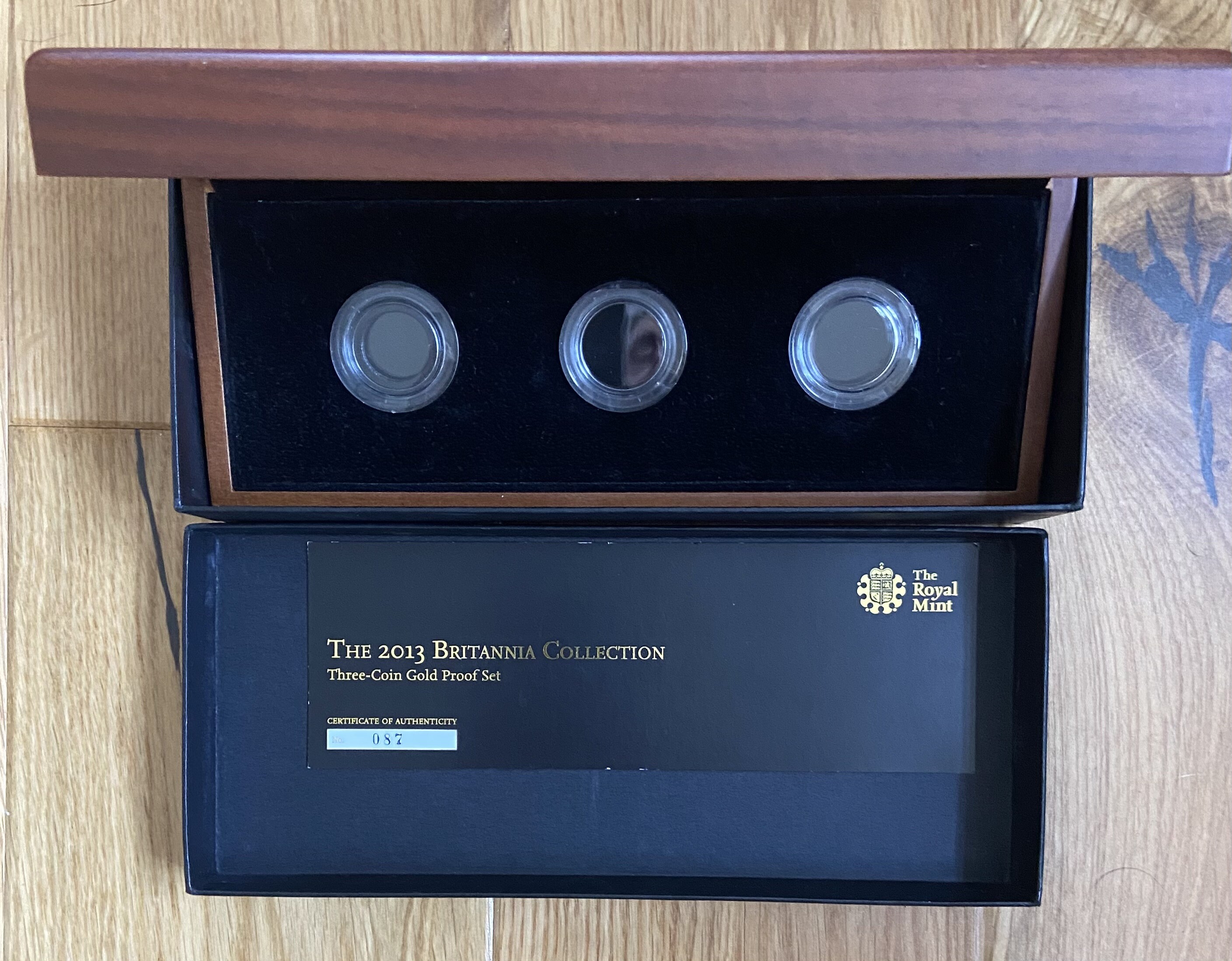 Royal mint coin boxes/capsules. - Coin Accessories - capsules & cases ...