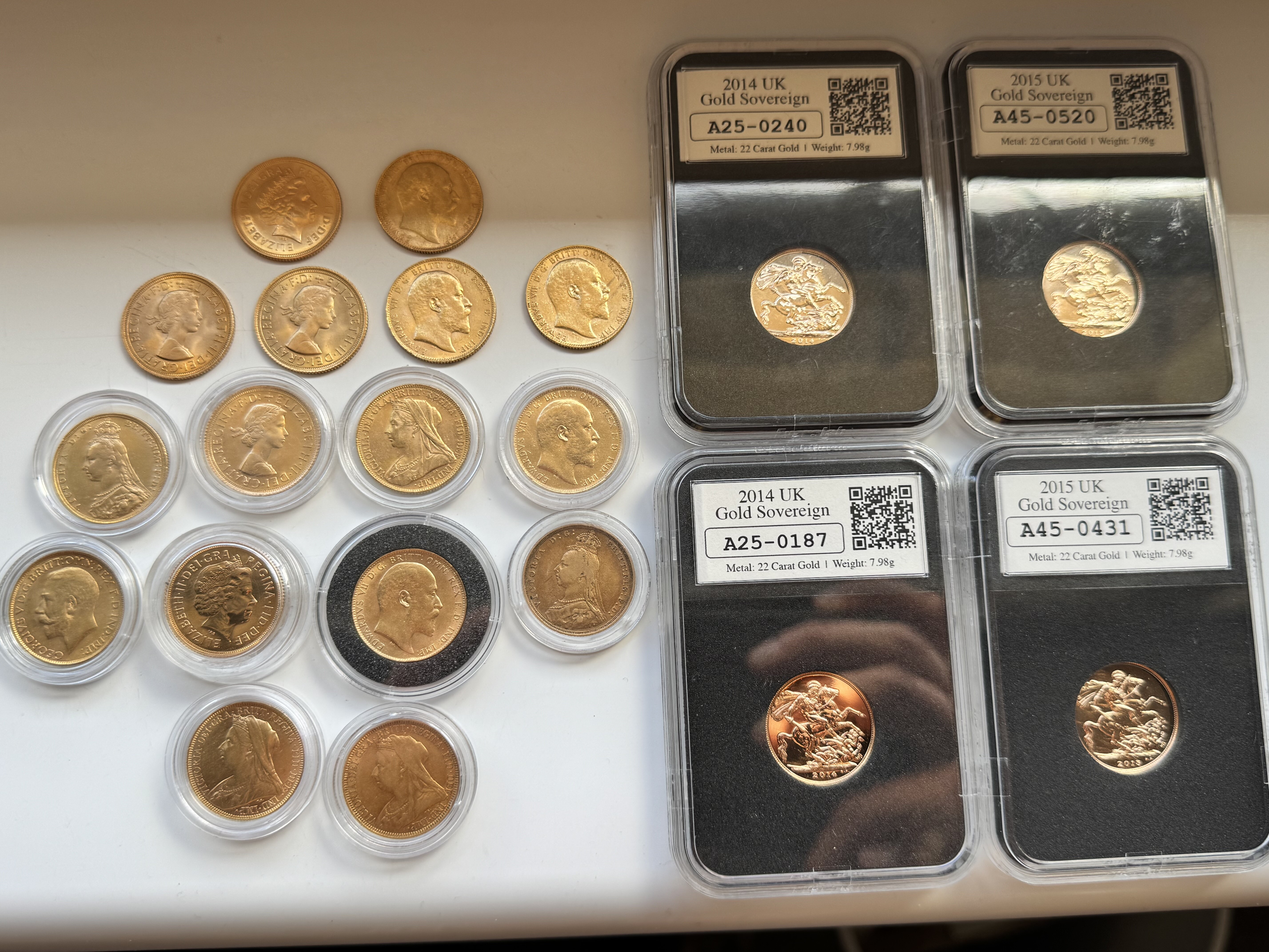 Full Gold Sovereigns – Various Dates & Monarchs – £648 + Postage Each ...