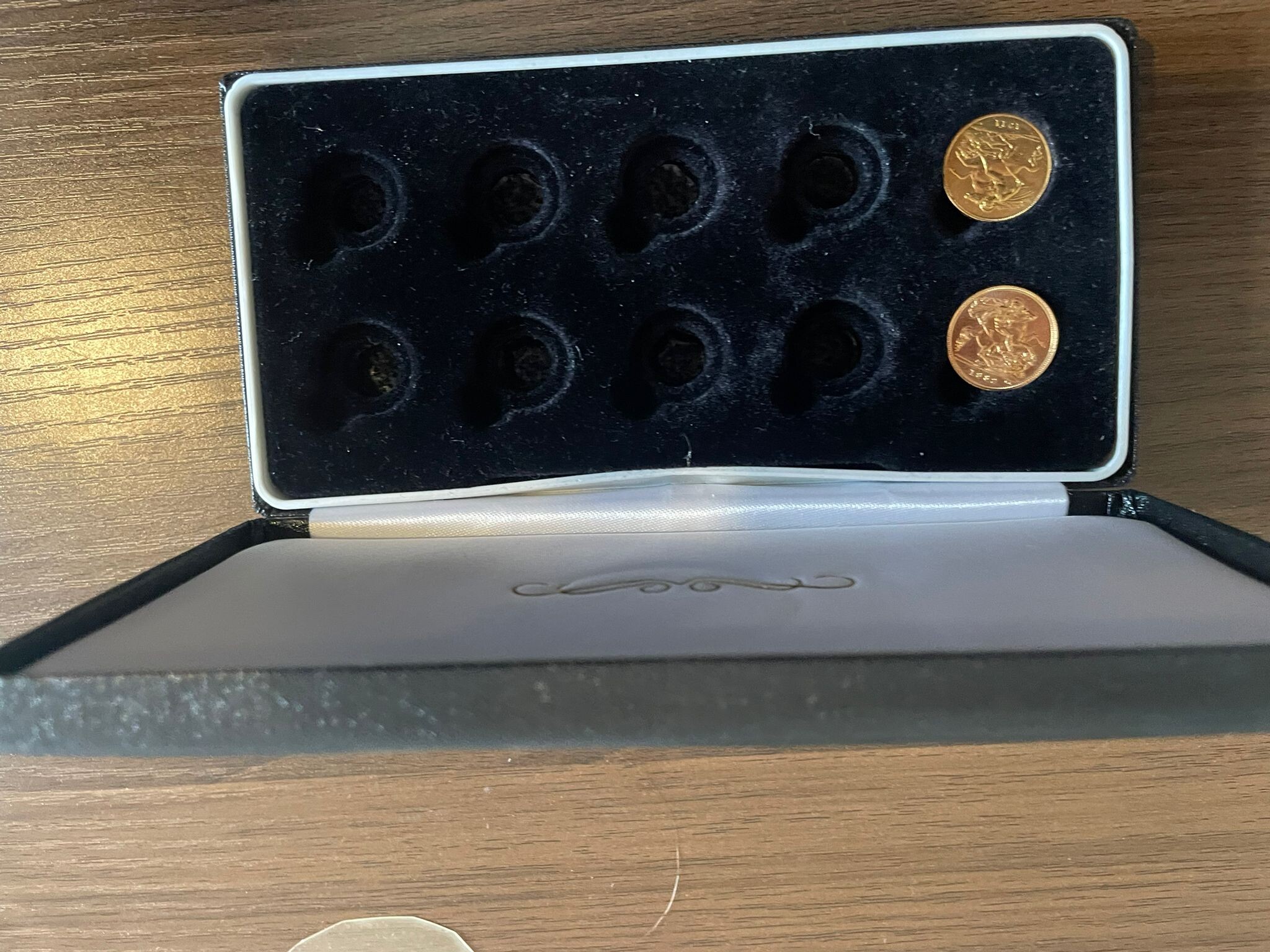 Large Silver & Gold Coin Sale – Collection in Reading (HSBC Bank ...