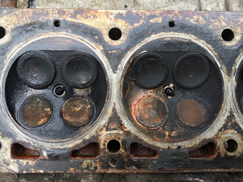Rust around a valve - Engine/Ancilliaries - TLF - Total Lotus