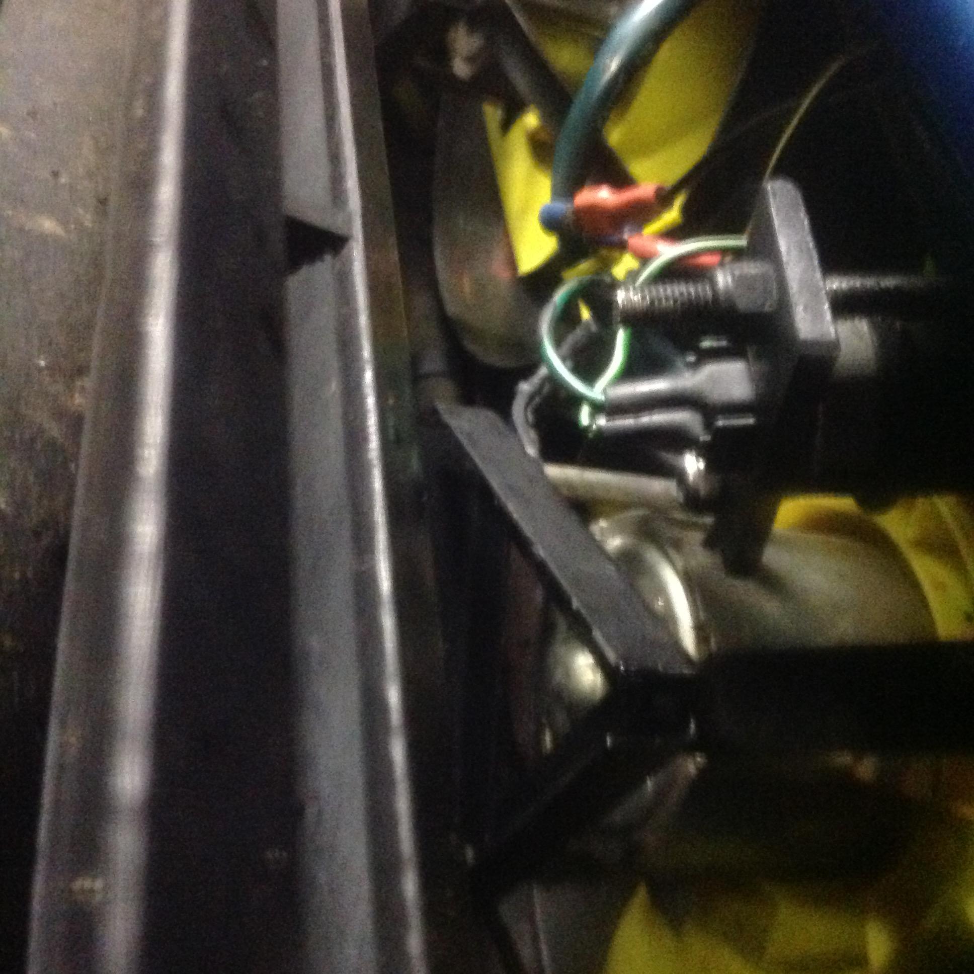 Fan control otter switch - Engine & Ancilliaries/Gearbox - TLF - Total ...