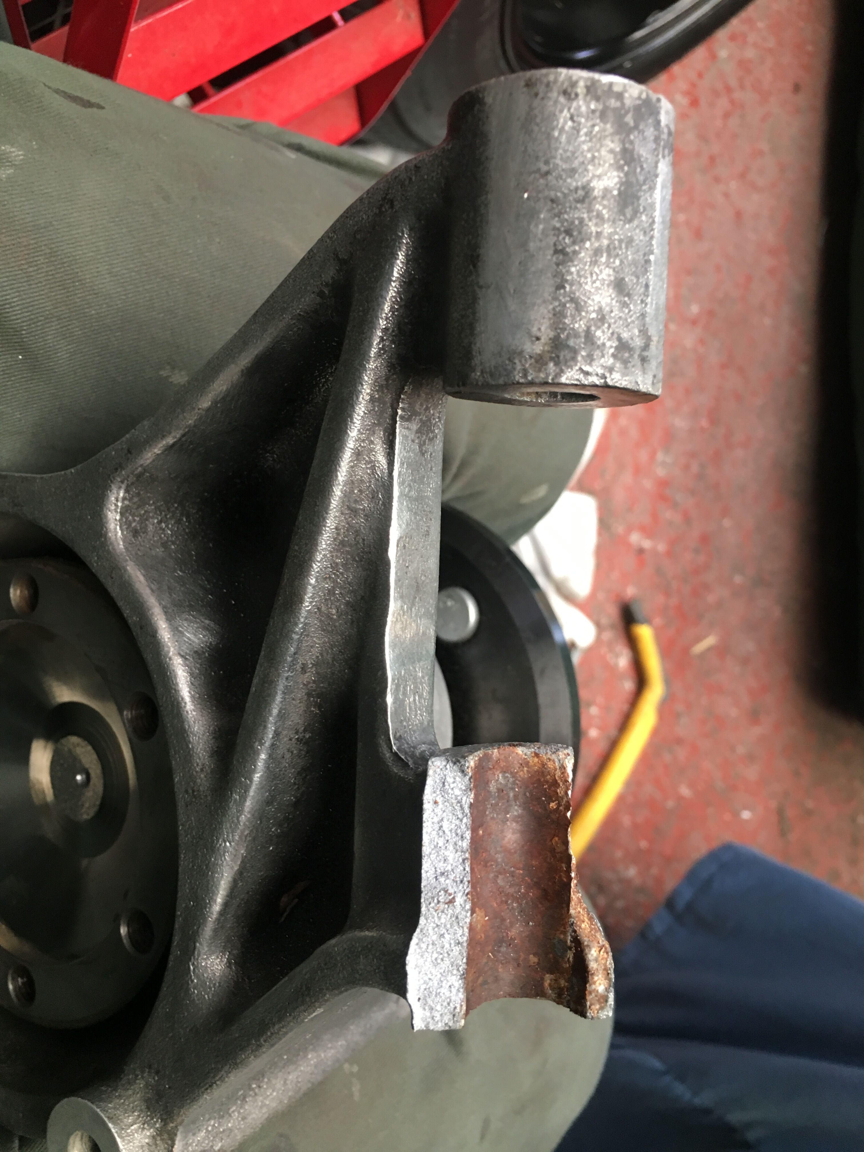 Split Spacer Hub Carrier - Suspension/Brakes/Wheels/Hubs/Steering/Geo ...