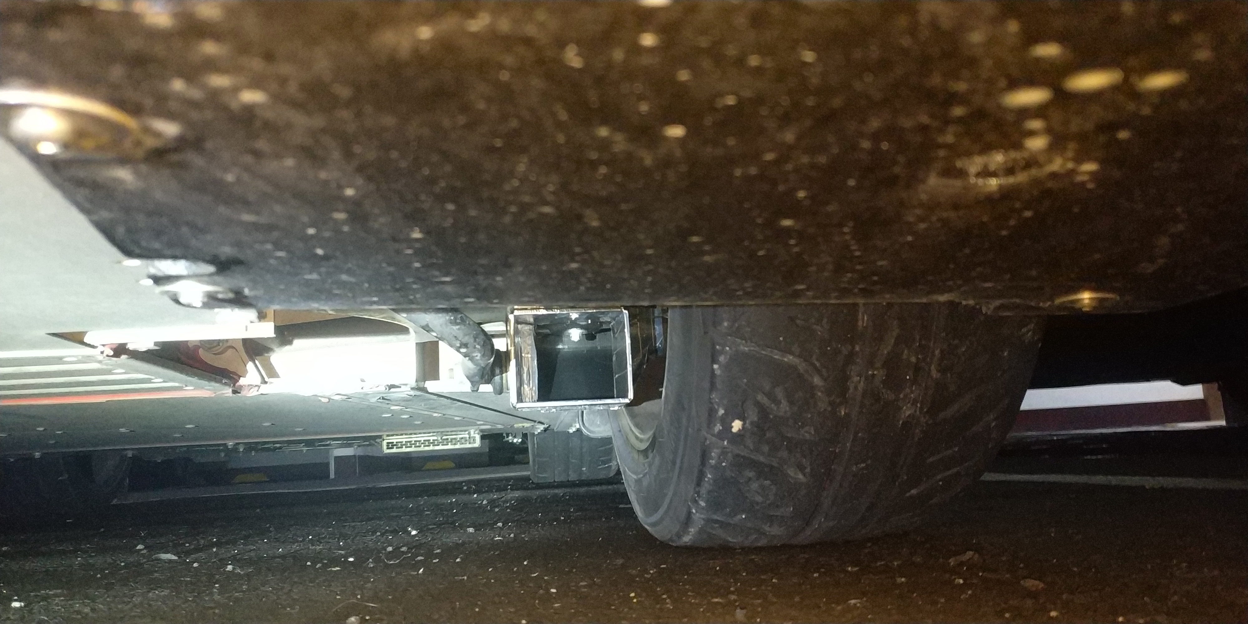 Exige V6 front cooling duct - Ride & Handling, Brakes, Wheels, Tyres ...