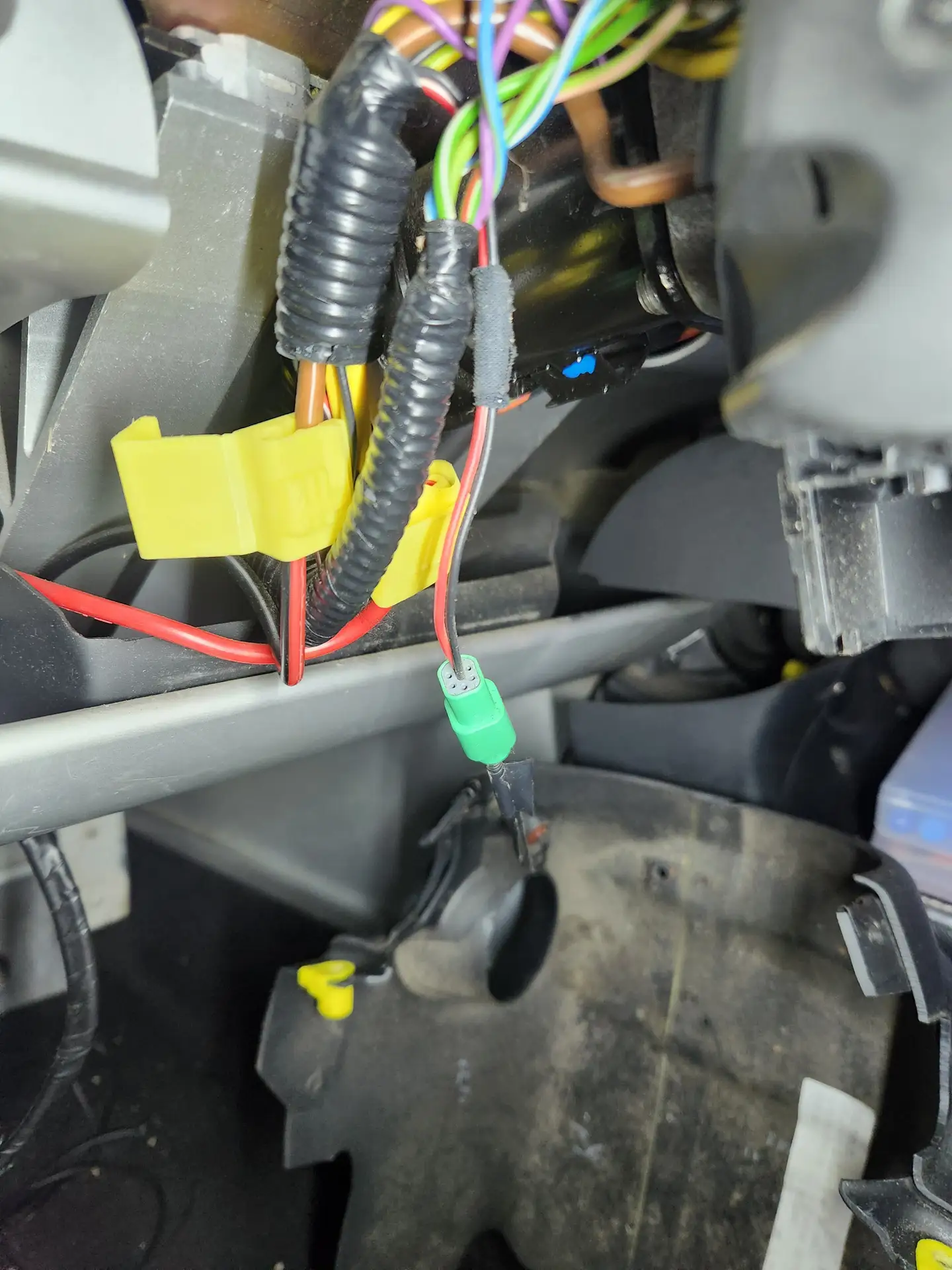Strange electric wiring - Interior, Exterior, Lights, Glass, Alarms ...