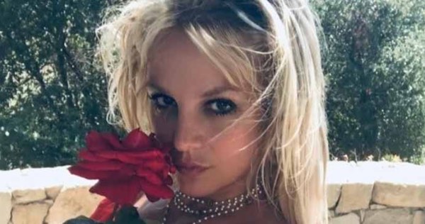 Britney returns to Instagram with new Project Rose photo - Britney ...