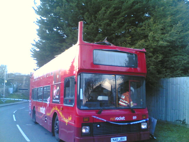 Double decker bus, vs, low bridge = single decker bus - Heavy & Medium ...