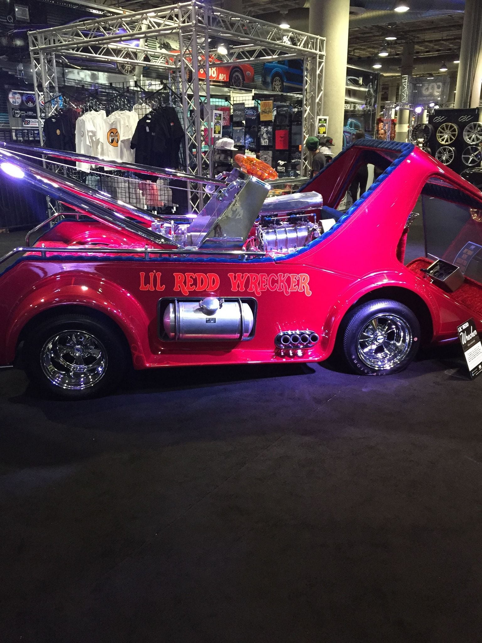Lil Redd Wrecker - Vintage Equipment - TowForce.net