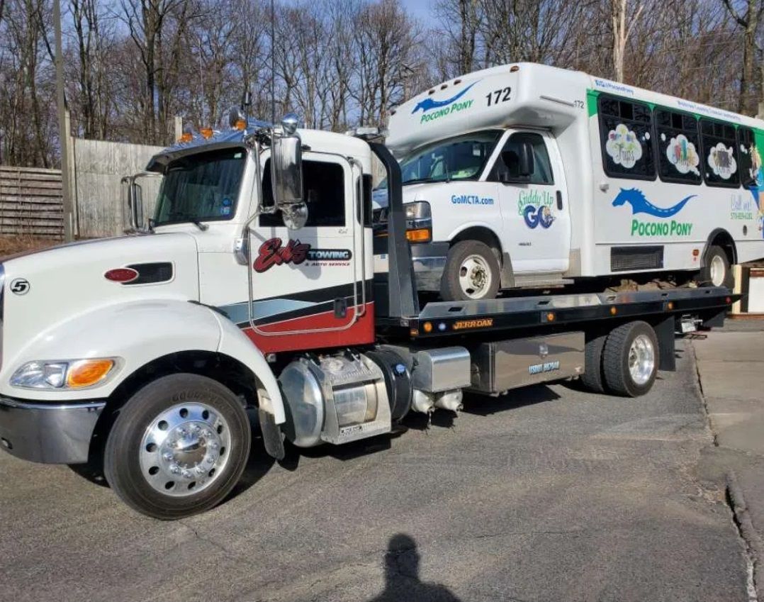 Couple of Bus Tows This Week... - Motor Coach and Emergency Vehicle ...