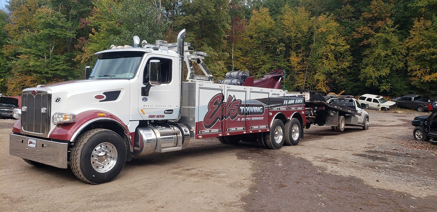Towing Rollback from the rear - Light Duty & Carrier Towing - TowForce.net