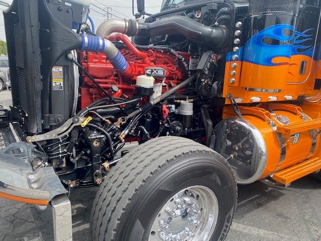 2018 Peterbuilt Model 389 With 59,600 Miles and a 75 Ton Miller Rotator ...