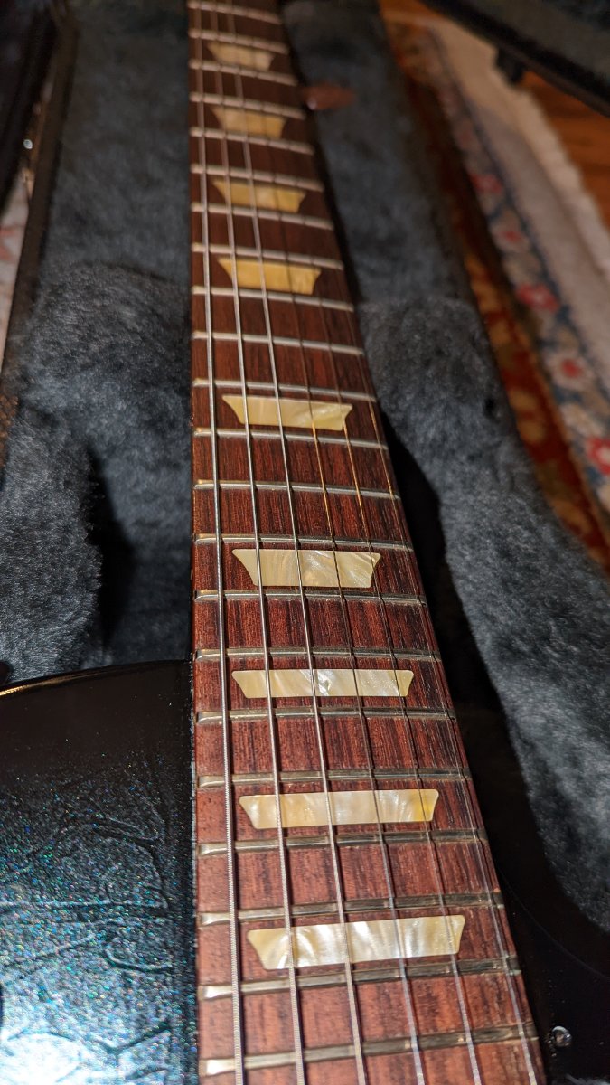 Yellow Inlays or Inlays That Have Yellowed? - Gibson USA - Gibson ...