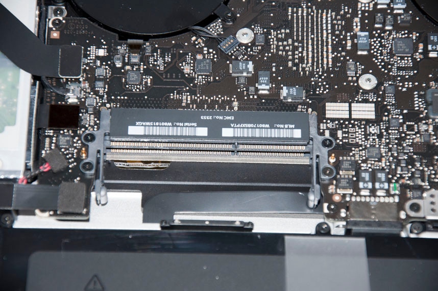 MacBook Pro Memory Upgrade - How-tos and DIY - Corsair Community