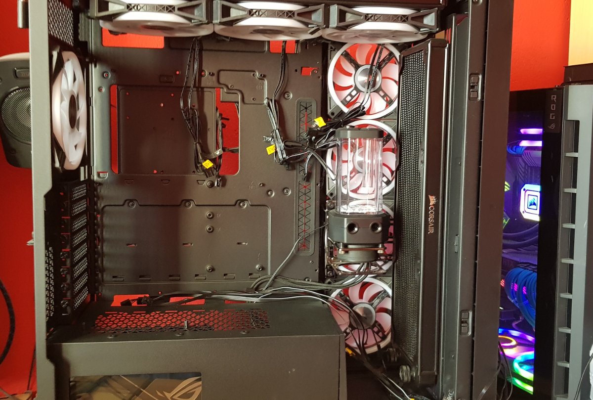 Corsair h170i front mounting, fans or radiator first? - Build Hardware ...
