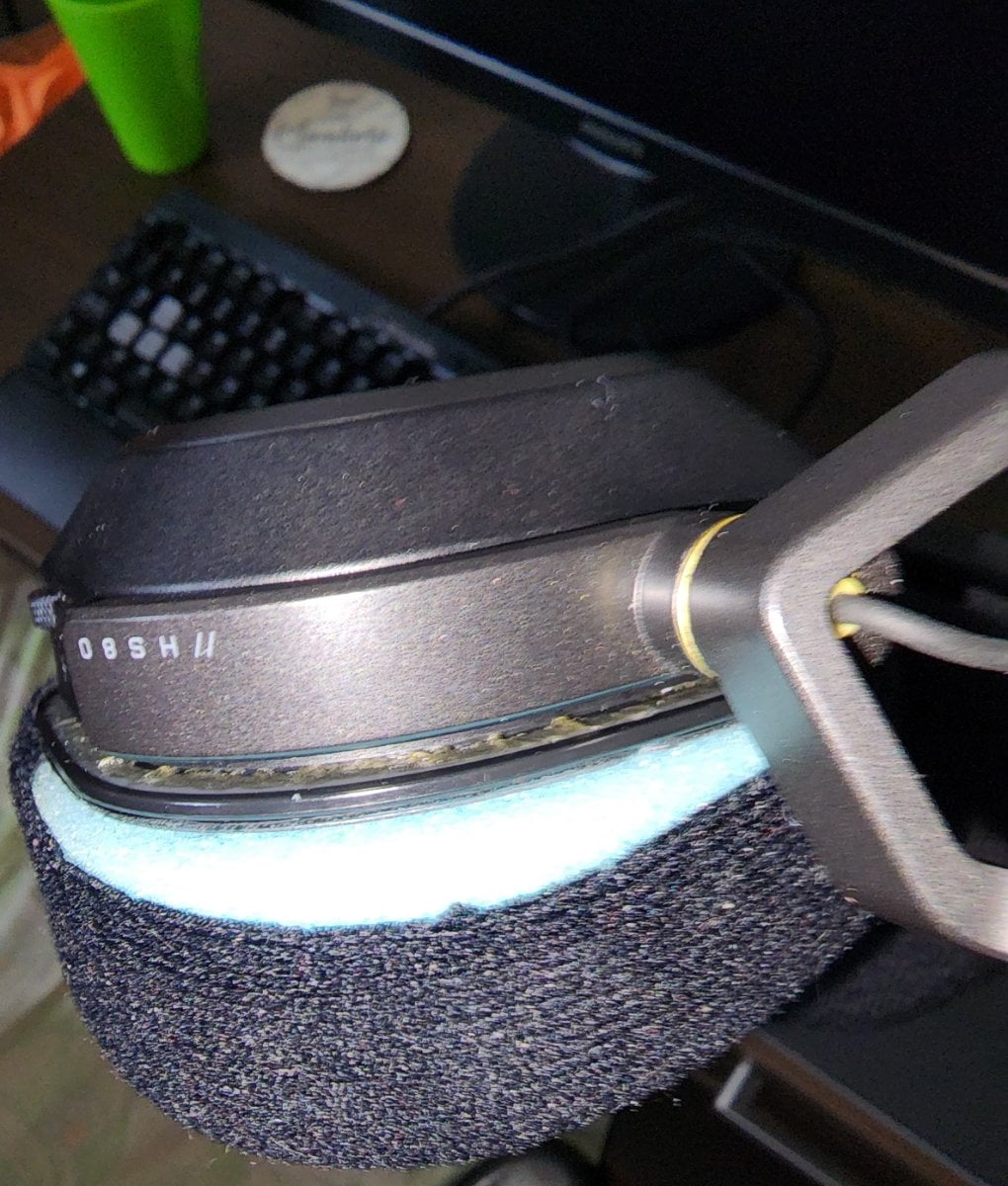 Coirsair HS80 problemas almohadillas ambos lados - Gaming Peripherals ...