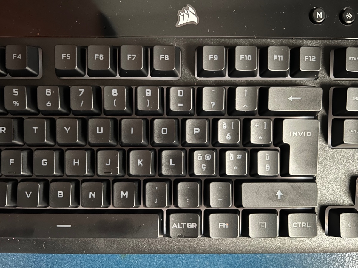 Corsair k55 rgb pro layout ita symbols are inverted in physical keys ...