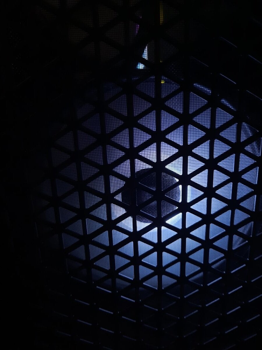 5 leds not lighting up in a sp120 rgb elite fan - Furniture and Ambient ...