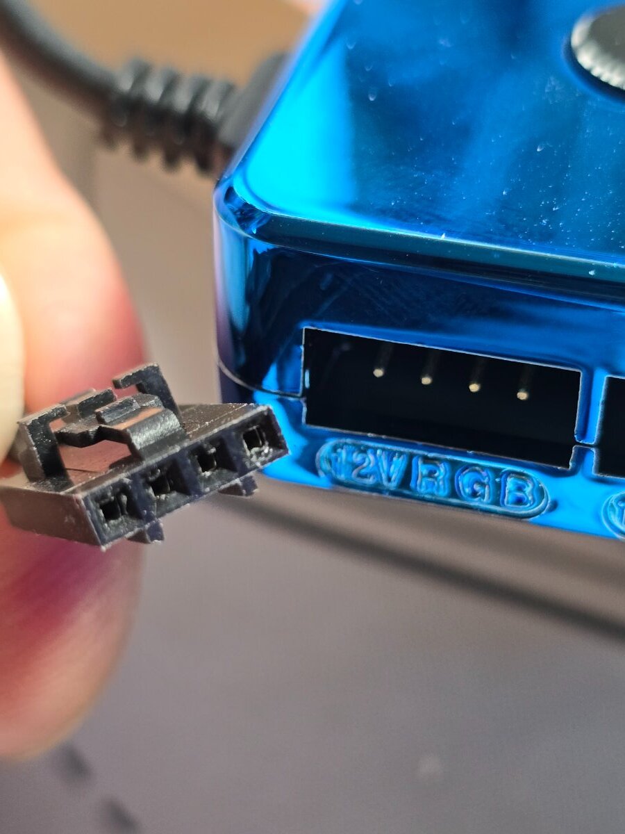 How do I replace the RGB hub? Weird connectors - Build Hardware ...