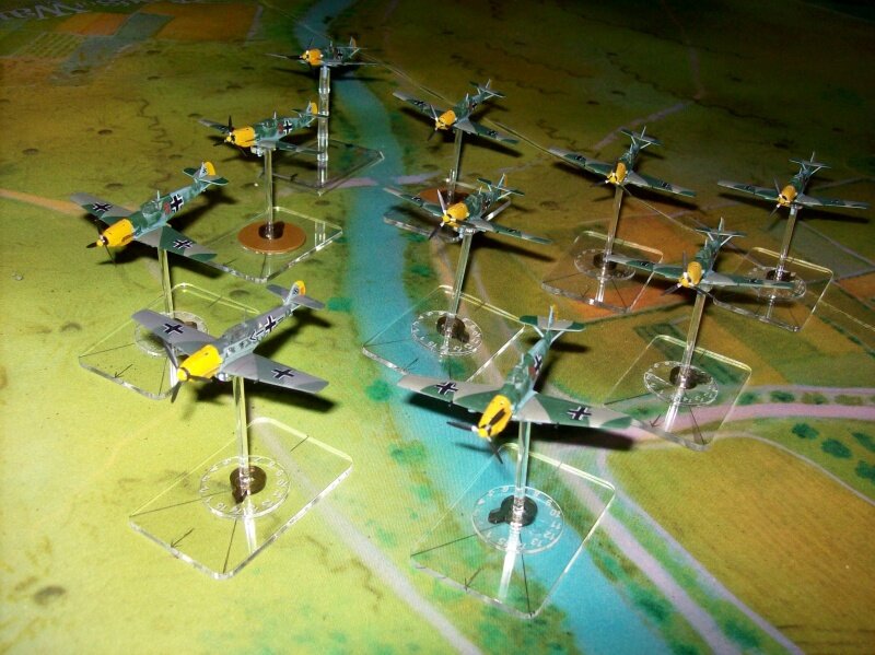 Bf109E Bandai Wing Club 1/144. Extra decals by 1/144 Direct ...