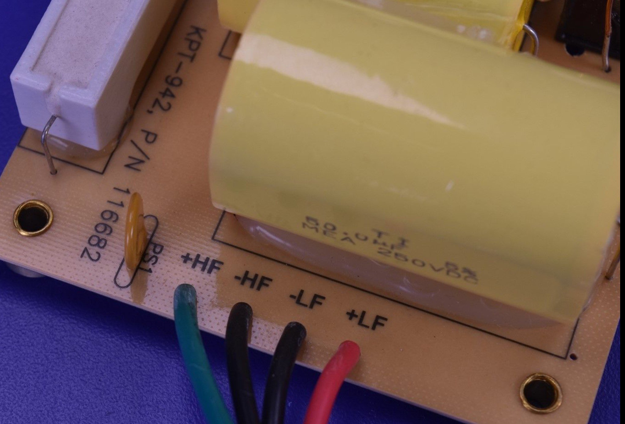 Electrolytic VS Poly Capacitor question - Technical/Restorations - The ...
