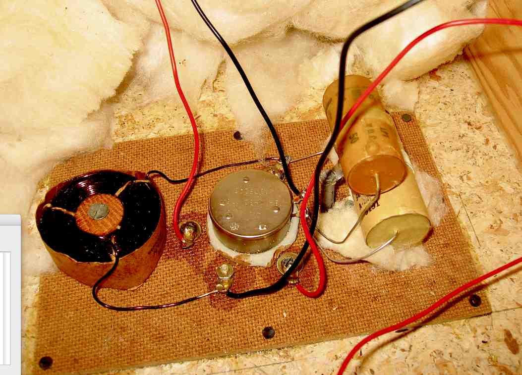 AR-2 in Heathkit AS-2 clothing - Acoustic Research - The Classic ...