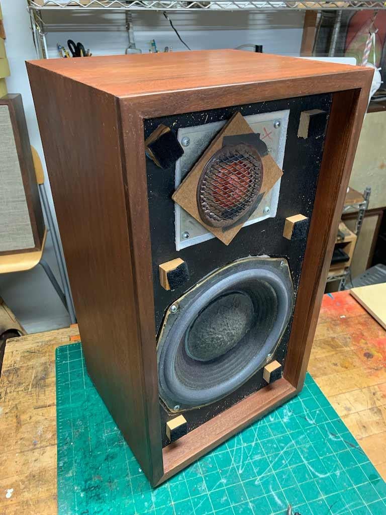 Smaller Advent Woofer Distortion - Advent - The Classic Speaker Pages ...