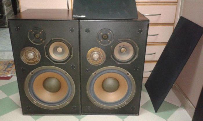 Rectilinear 5 Lab series - Rectilinear - The Classic Speaker Pages ...