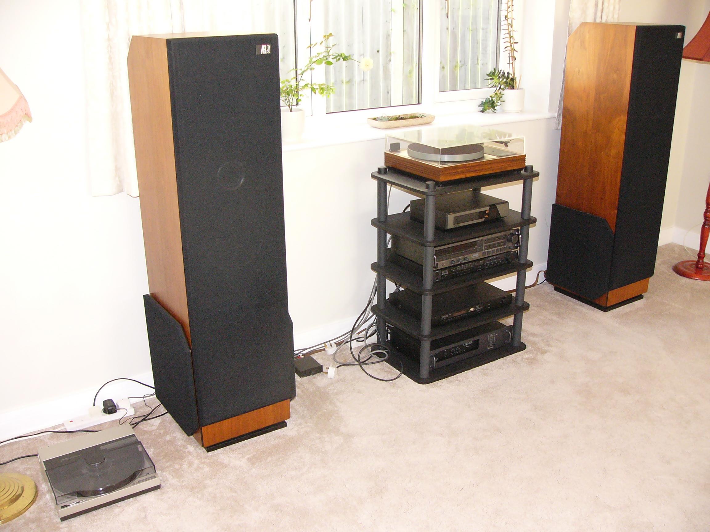 AR9 silver trim tip. - Acoustic Research - The Classic Speaker Pages ...