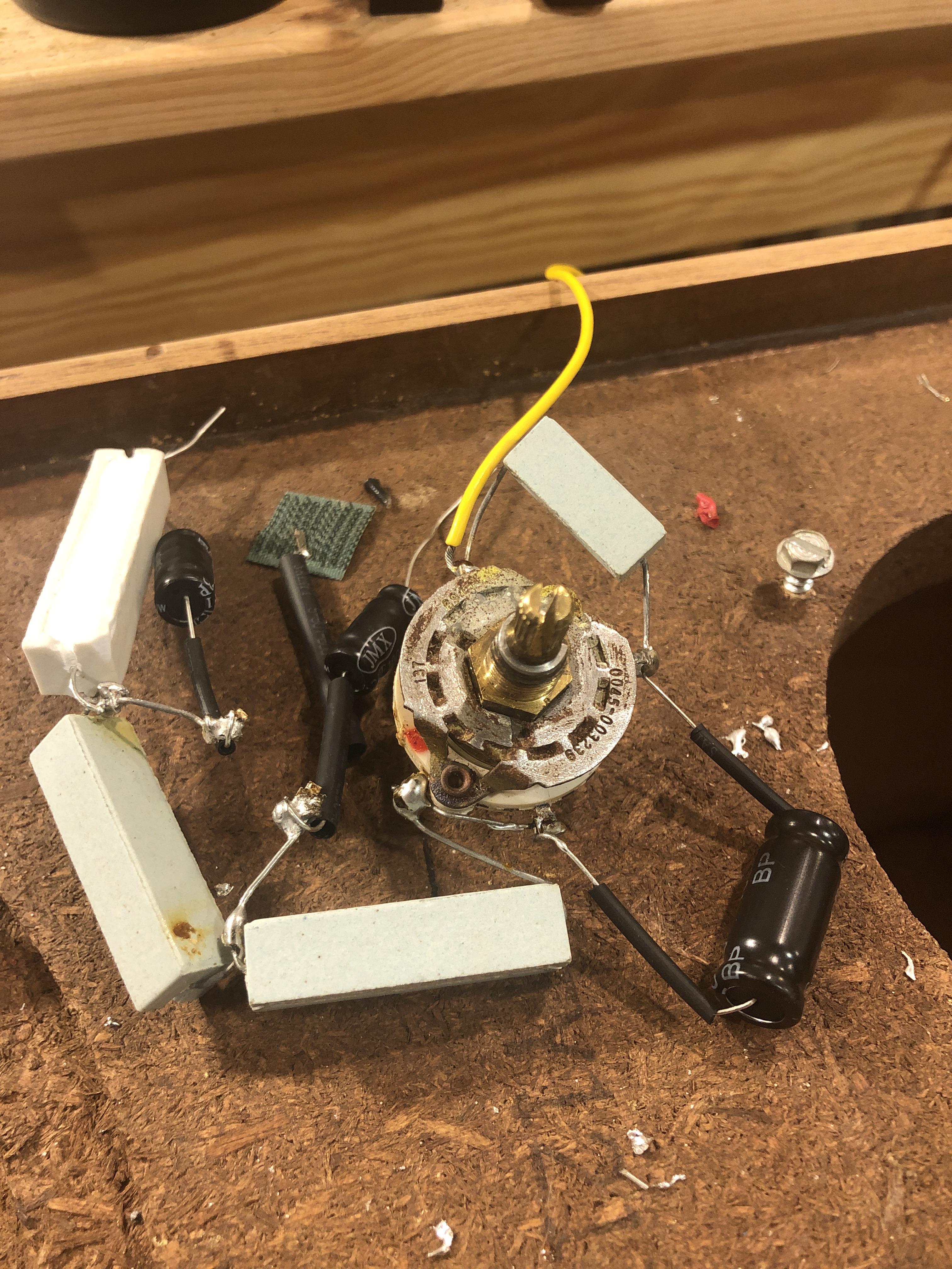 KLH Model Thirty-Three speaker - KLH - The Classic Speaker Pages ...