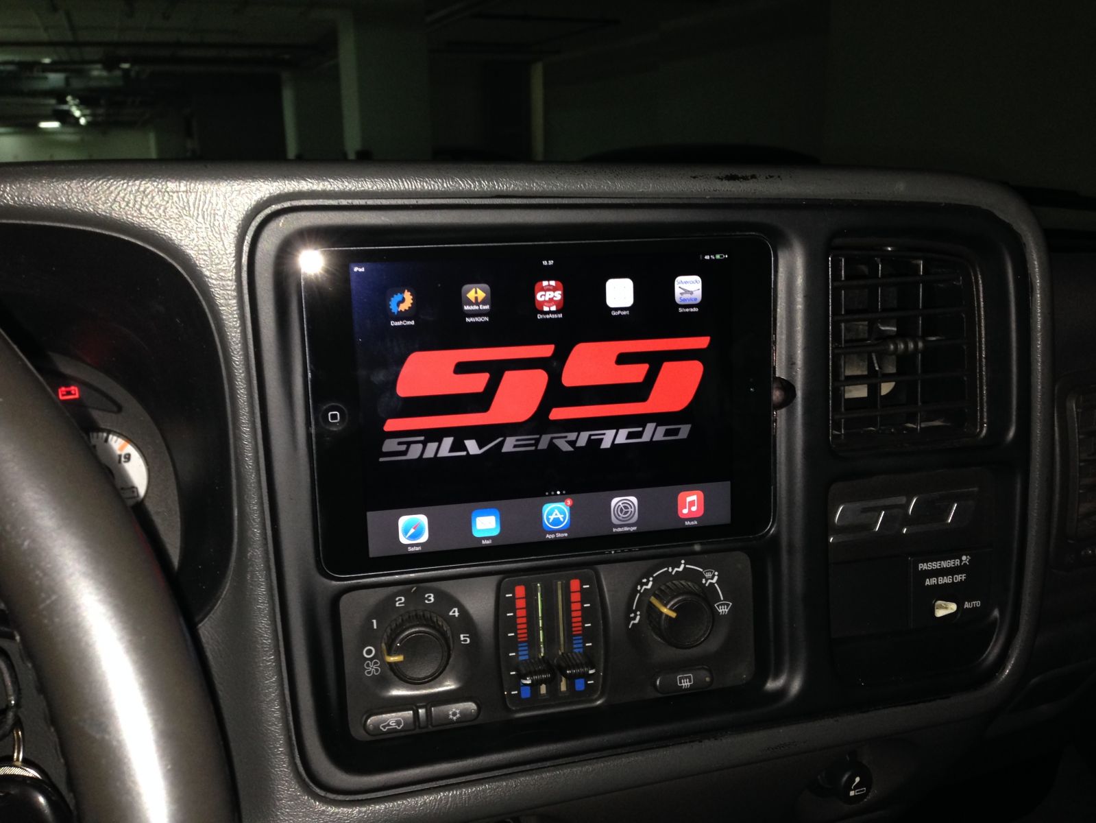 iPad mini Installation - General Member Albums - SilveradoSS.com