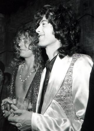 Hot pics of Jimmy - Page 311 - Photos - Led Zeppelin Official Forum