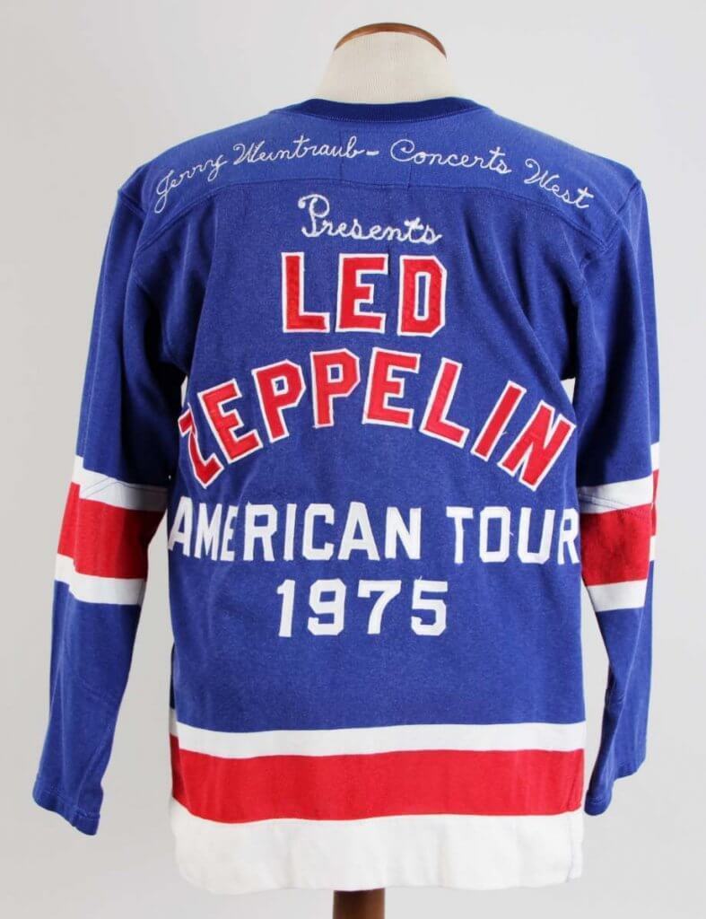 1975 AMERICA TOUR BAND & CREW HOCKEY SHIRTS - Photos - Led Zeppelin ...