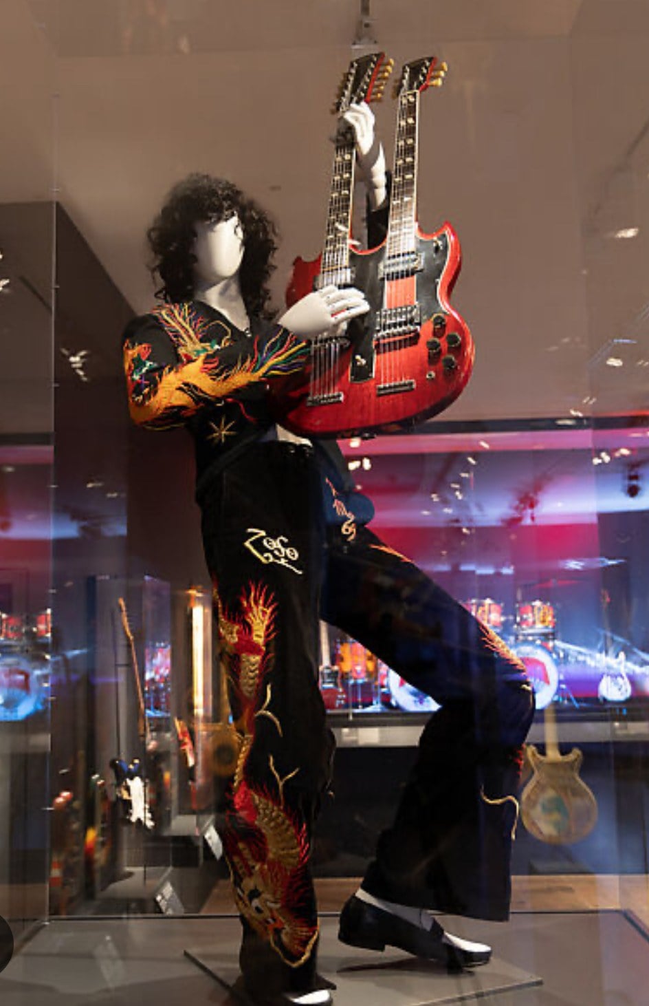 Led Zeppelin files last-minute paperwork to keep control of the name of ...